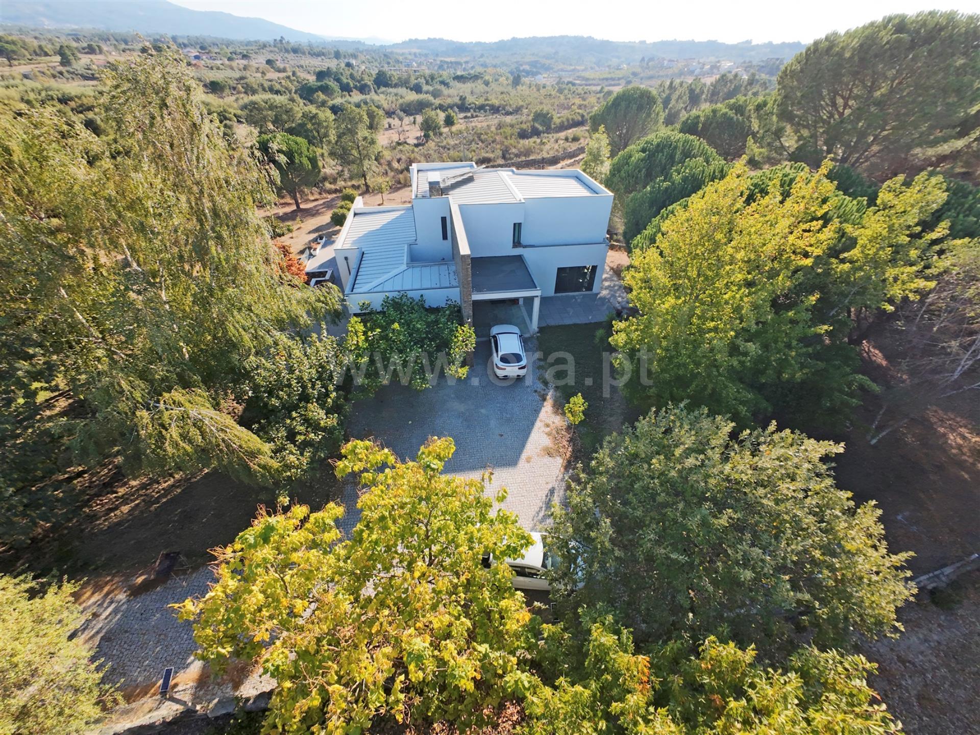 Moradia Isolada T4 Rio Torto e Lagarinhos | ERA Imobiliária