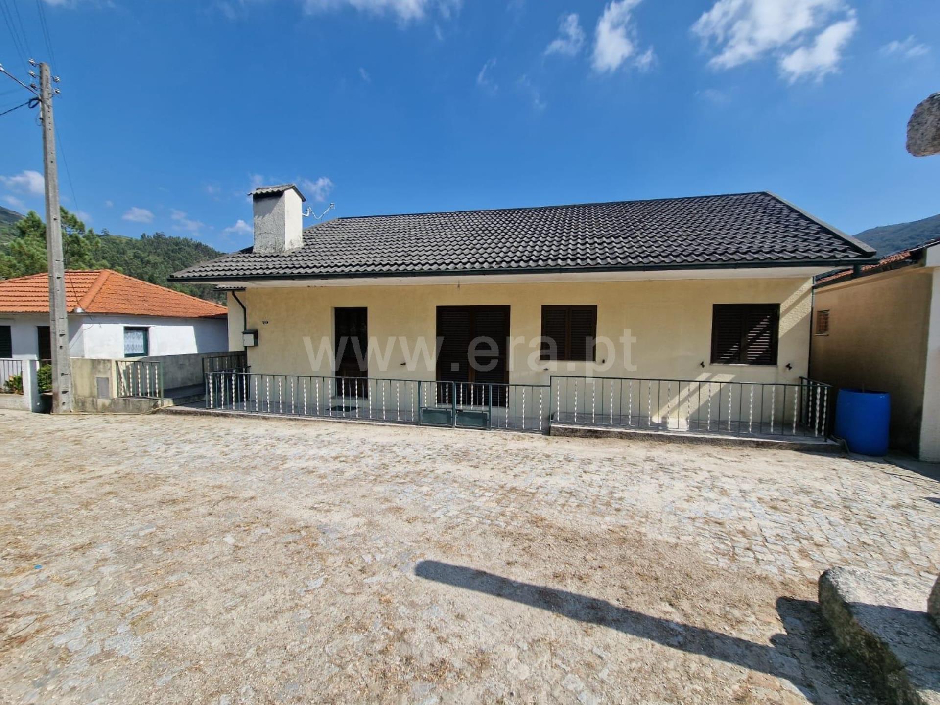 Moradia T3 Candemil | ERA Imobiliária